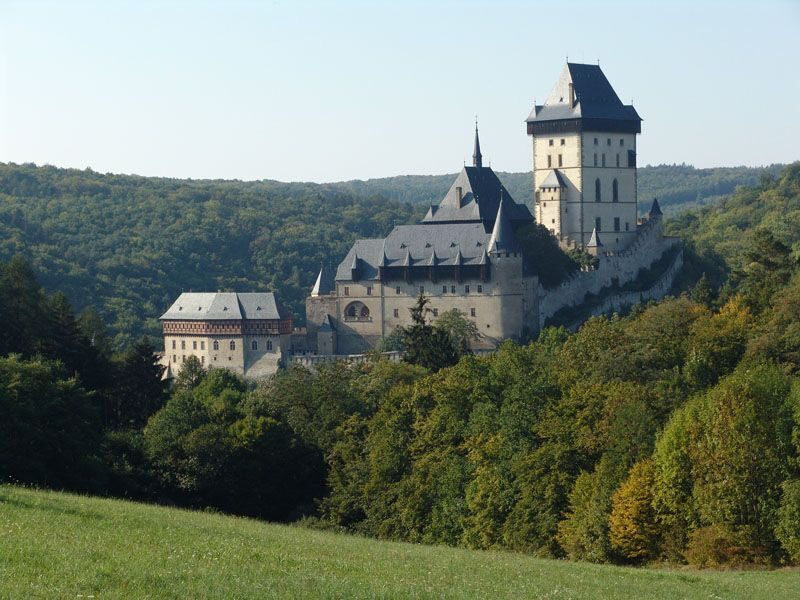 Prague: Karltejn Castle Guided Tour with Entry Ticket - What to Expect & Tips