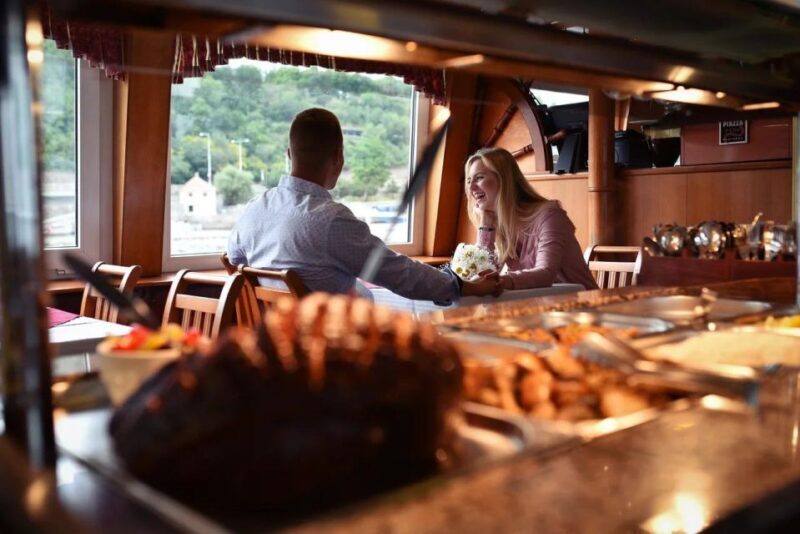 Prague: Lunch Cruise on Vltava River with open Buffet - The Dining Experience: What’s on Offer?  