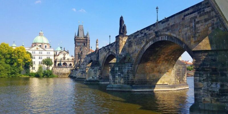 Prague: Lunch Cruise on Vltava River with open Buffet - FAQ