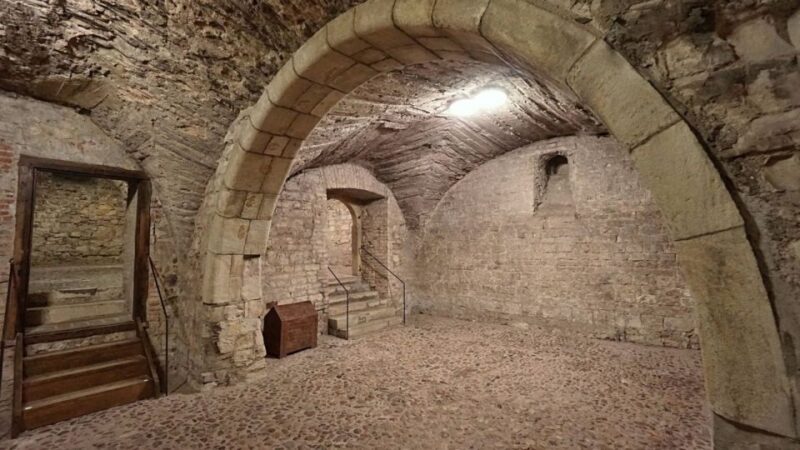 Prague: Medieval Underground Guided Tour - Discovering Prague’s Hidden Underground Layers