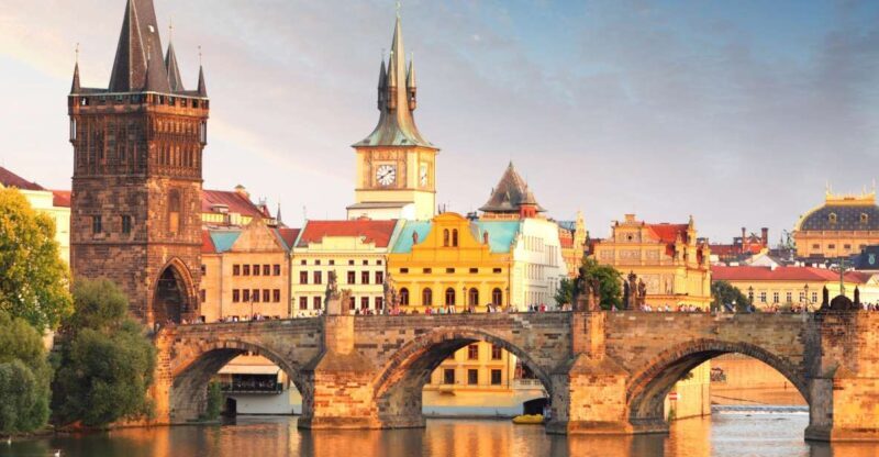 Prague: New Town and Vysehrad Private Tour - Key Points