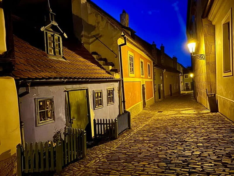 Prague: Night Walk through Prague Castle with City Views - Practical Aspects and What to Expect  