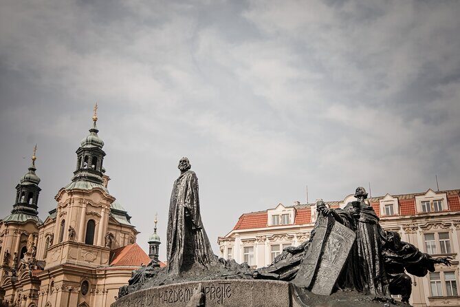 Prague Old Town and Jewish Quarter Walking Tour - FAQs