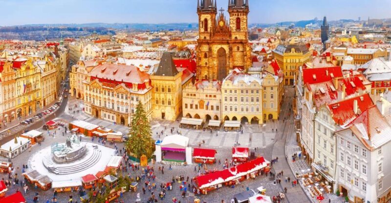 Prague: Old Town Highlights Private Guided Walking Tour - A Royal Finale at Prague Castle