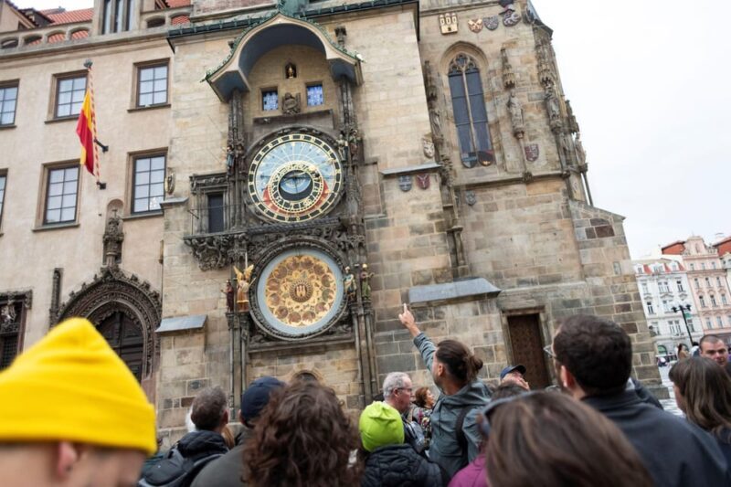 Prague: Old Town, Jewish Quarter & Astro Clock Walking Tour - Exploring the Jewish Quarter (Josefov)