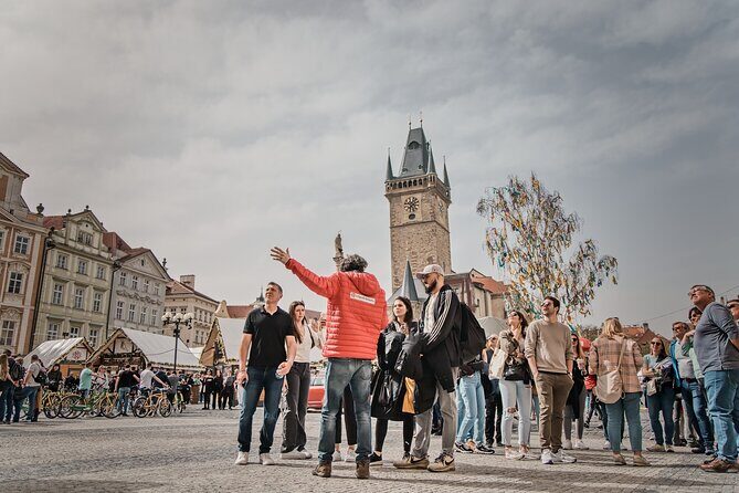 Prague Old Town, River Cruise and Prague Castle Sightseeing Tour Including Lunch - FAQs