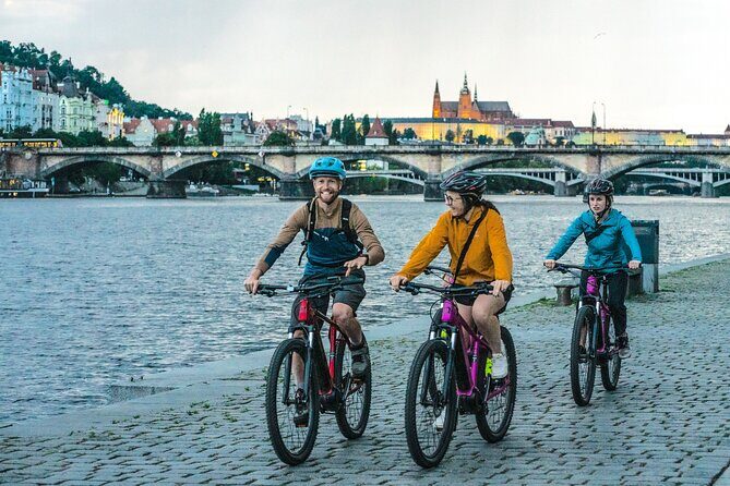 Prague on E-Bike: Explore Greater Downtown Parks & Epic Views - Authentic Experiences from Reviewers