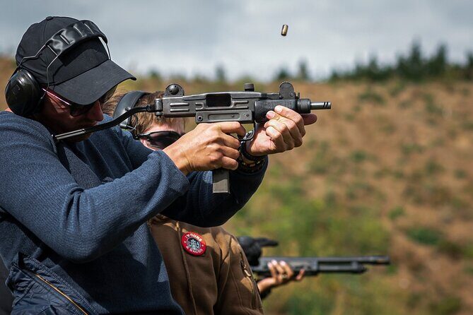 Prague: Outdoor shooting experience 3 to 10 guns + BUS Transfer - Key Points