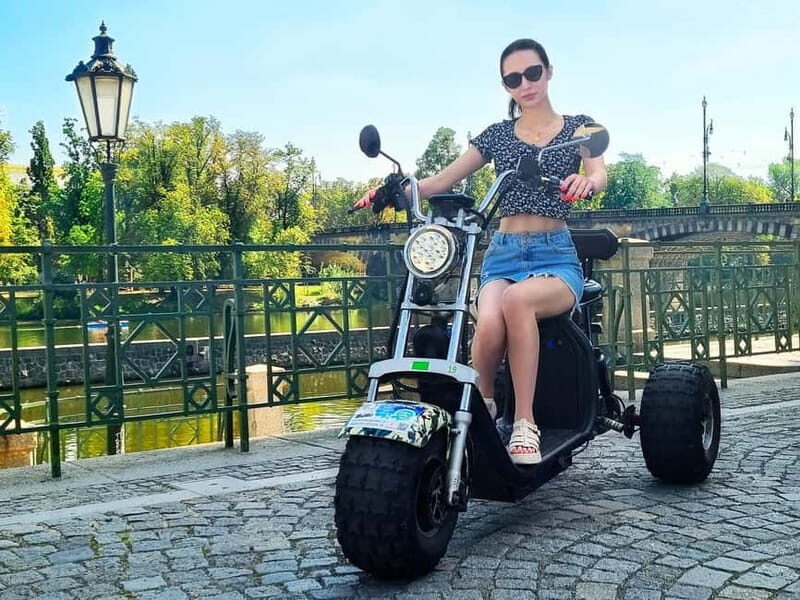 Prague: Panoramic Viewpoints Guided Electric Tricycle Tour - Key Points