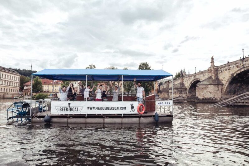 Prague: Private Cycle Boat River Tour with Beer or Prosecco - Key Points