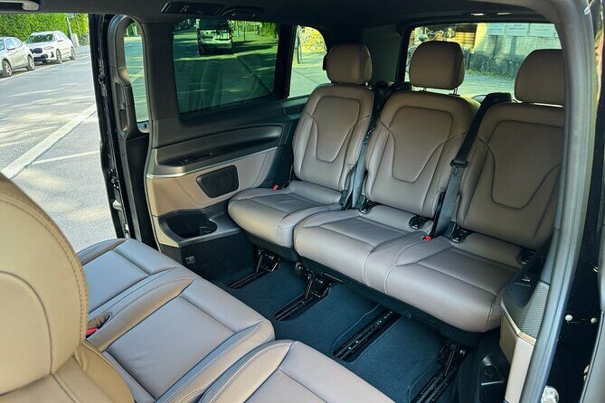 Prague Private Transfer to / from Prague Airport - Practical Tips for Your Transfer