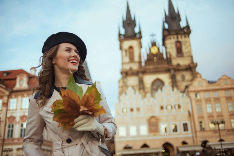 Prague: Professional Photoshoot in the Old Town - Key Points