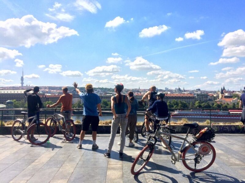 Prague: Stunning Viewpoints, Castle, City & Park E-Bike Tour - FAQ