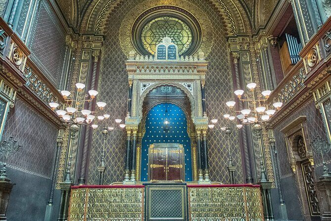 Prague Synagogues and Jewish Quarter Private Walking Tour - An Introduction to the Tour Experience