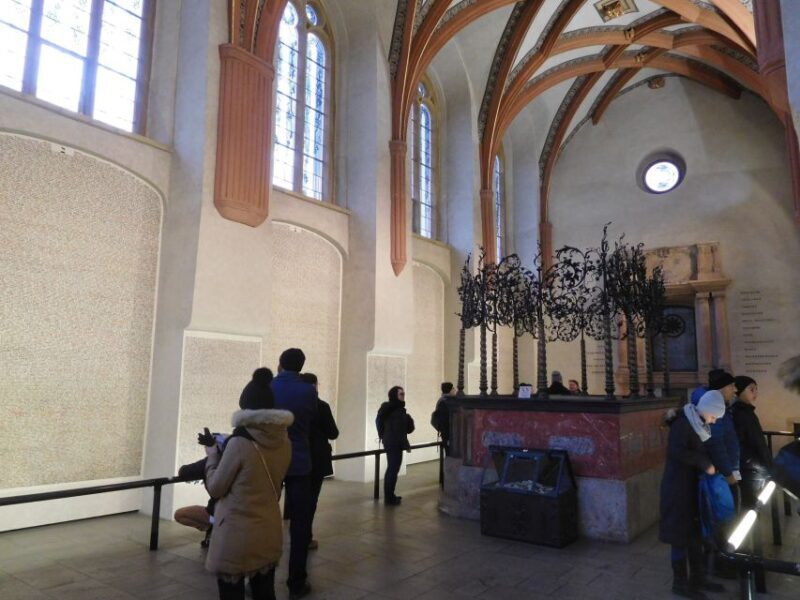 Prague: Synagogues and Jewish Quarter Private Walking Tour - Discovering Prague’s Jewish Heritage