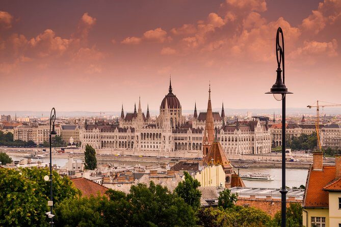 Prague to Budapest - Private Transfer with 2 hours of Sightseeing - Why Choose This Private Transfer?