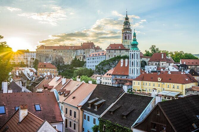 Prague: Tour to Vienna via Cesky Krumlov - Key Points