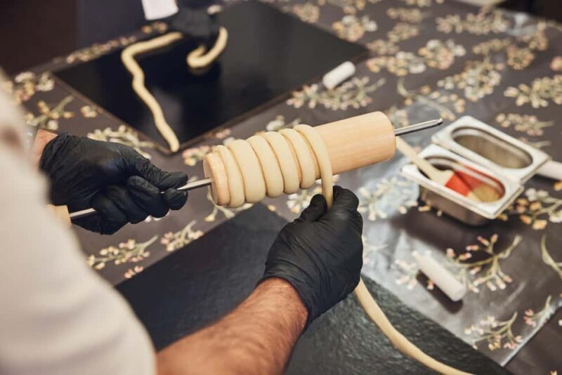 Prague: Traditional Chimney Cake (Trdelník) Making Workshop - Key Points