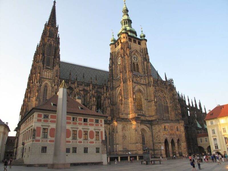 Prague: Vintage Car Ride and Walking Tour - Practical Tips for Booking and Enjoying the Tour