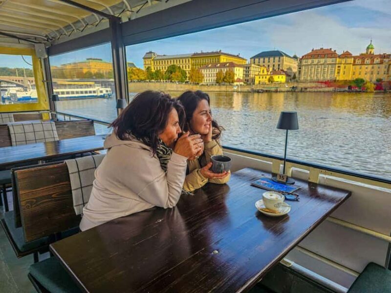 Prague: Vltava River Cruise in Jazz Style and Commentary - Key Points
