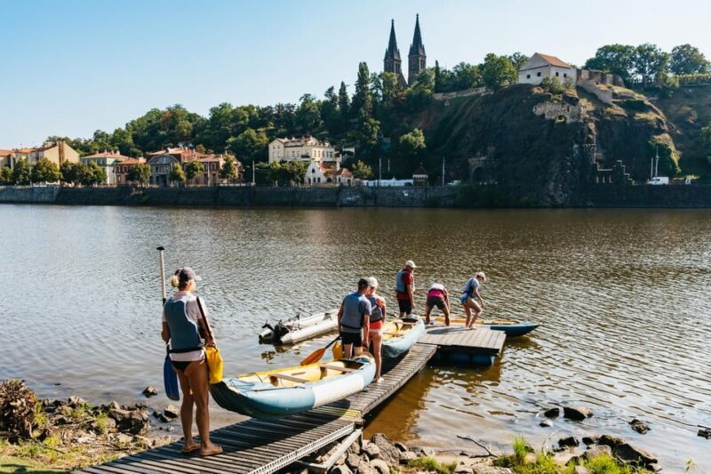 Prague: Vltava River Guided Canoeing Tour - Accessibility and Practicalities