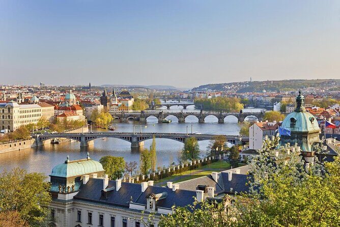 Prague Vltava River Lunch Cruise - An In-Depth Look at What This Cruise Offers