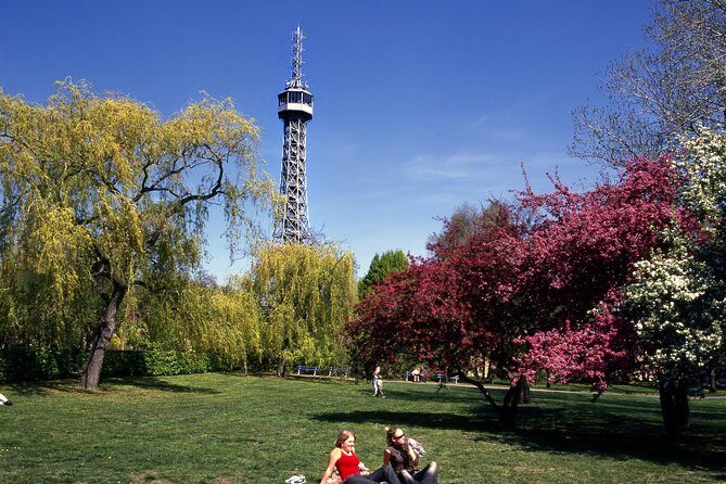 Prague Walking Tour Following in Mozart's Footsteps - The Itinerary: What to Expect at Each Stop