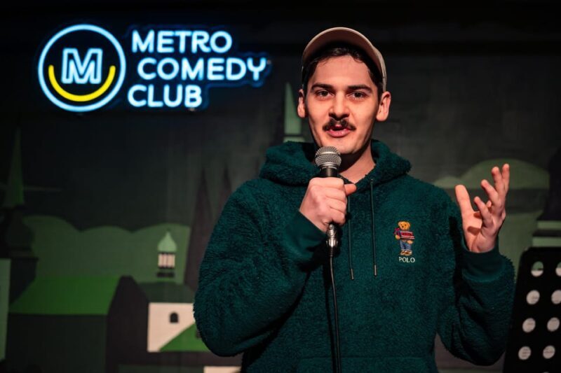 Prague: Wednesday Stand-Up Comedy in English - Key Points  