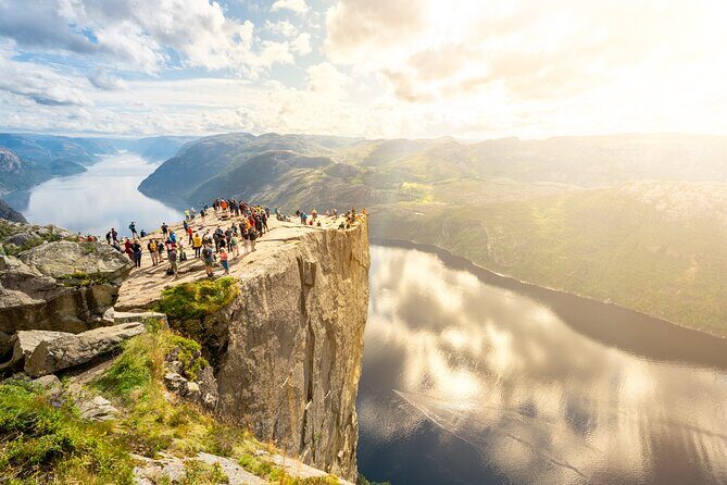 Preikestolen | Pulpit Rock - Hike with a local guide - Key Points