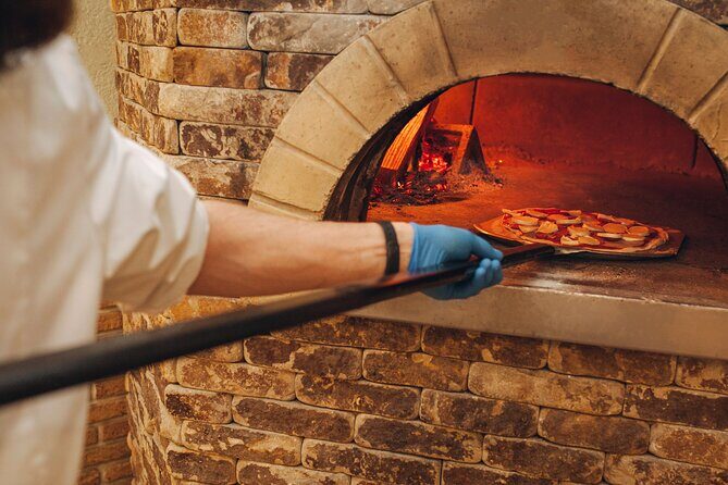 Premium Pizza Making Class at a Pizzeria in Como - A Closer Look at the Pizza Class in Como