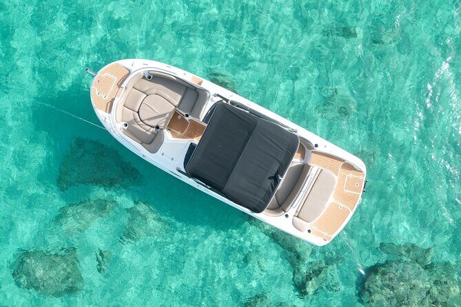 Premium route: Cala Bassa, Cala Comte and the Magic Cove Hidden - Key Points