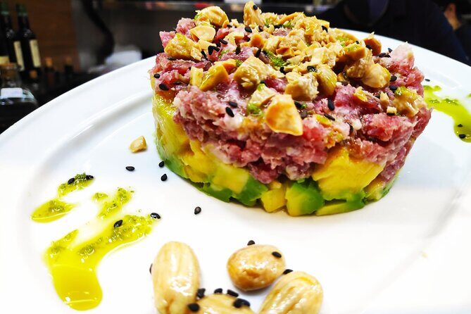 PREMIUM TAPAS TOUR: Paella, Market Tastings, and Winery - Who is this tour best for?