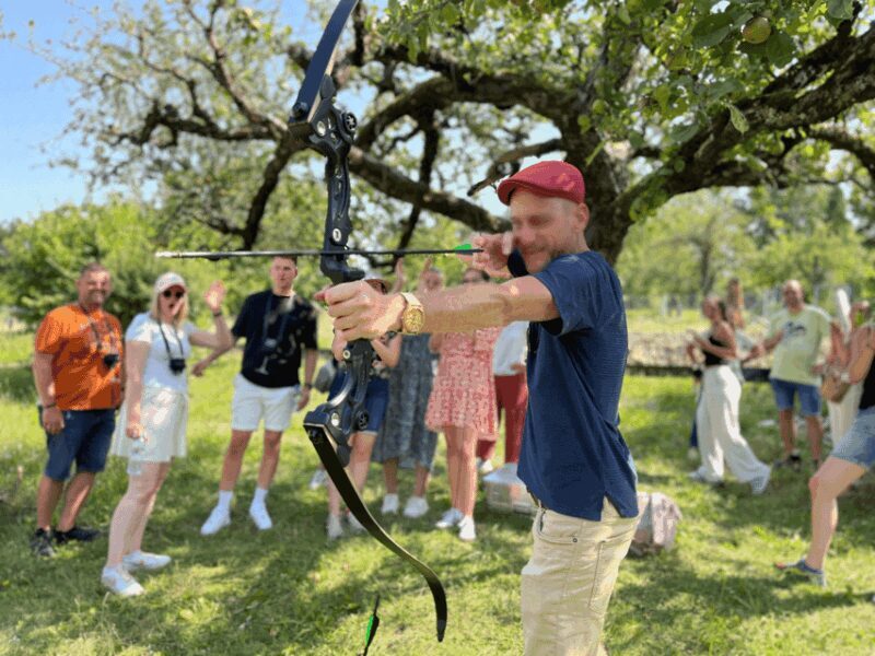 Premium wine hike Stuttgart with games and winemaker's snack - Exploring the Premium Wine Hike in Stuttgart: A Genuine Blend of Nature, Wine, and Fun