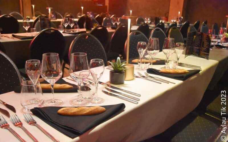 PRESTIGE DINER AND DRAG SHOW - The Experience in Detail