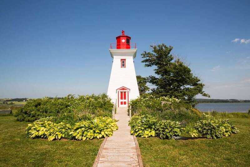 Prince Edward Island: Guided Tour with Anne of Green Gables - Introduction to the Tour