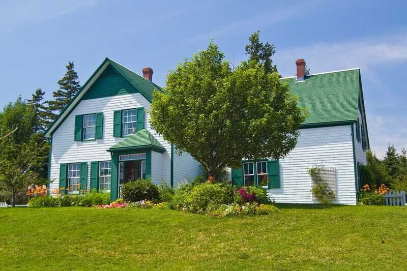 Prince Edward Island: Guided Tour with Anne of Green Gables - Price and Value Analysis