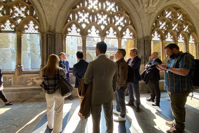 Priority Access Westminster Abbey Tour with a Professional Guide - The Experience: What to Expect on the Westminster Abbey Tour