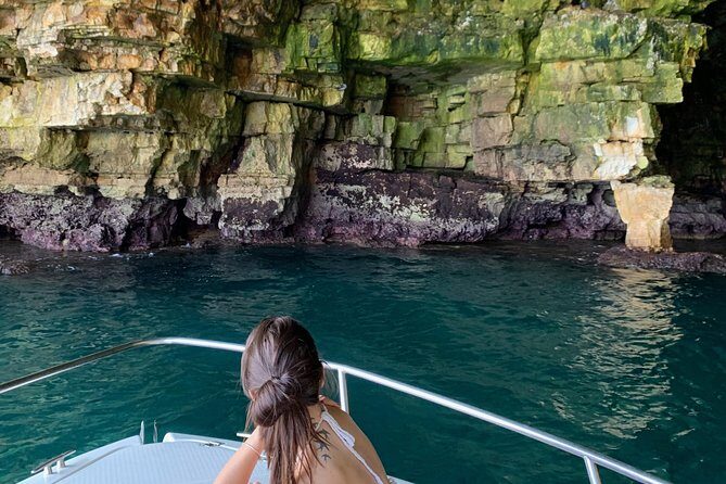 Private: 1h30 Boat tour of the caves of Polignano a Mare - Key Points