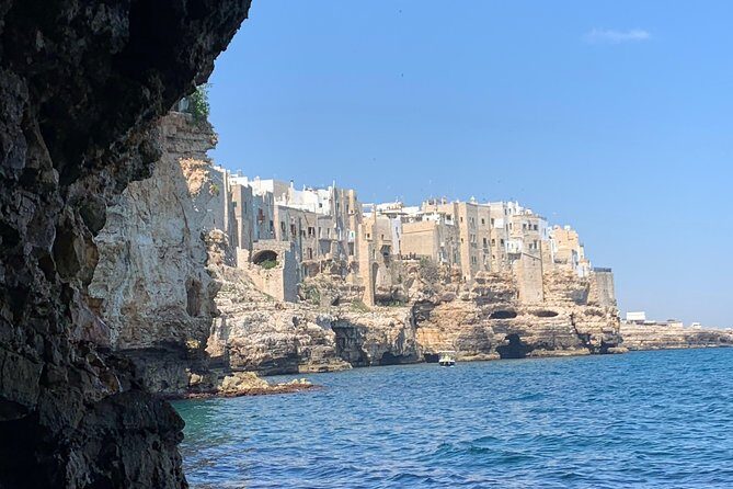 Private: 1h30 Boat tour of the caves of Polignano a Mare - The Experience on Board