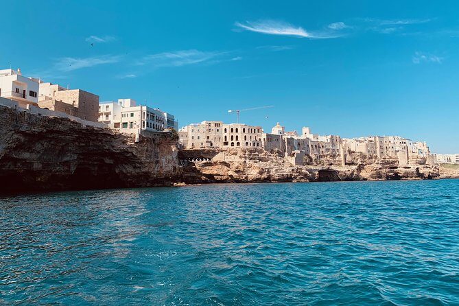 Private: 1h30 Boat tour of the caves of Polignano a Mare - FAQs