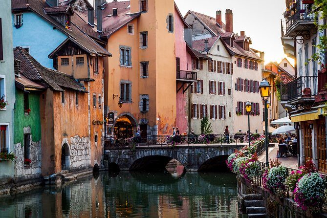 Private 2-hour Walking Tour of Annecy with official tour guide - Stop 3: Jardins de lEurope