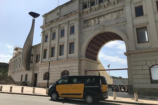 Private 2 Hours Sightseeing Tour in Barcelona - An In-Depth Look at the Private Barcelona Sightseeing Tour  