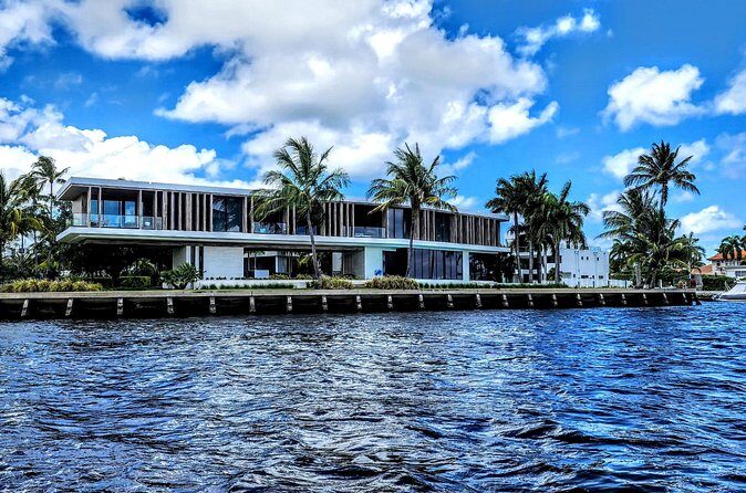 Private 21 Ft Boat Rental in Fort Lauderdale - The Sum Up