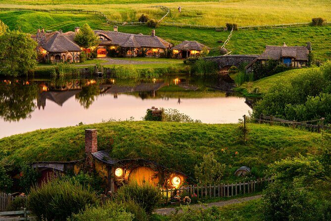 Private 3 Days Tour From Auckland: Hobbiton, Hamilton, Rotorua & Waitomo Caves - Analyzing the Itinerary: What You Can Expect