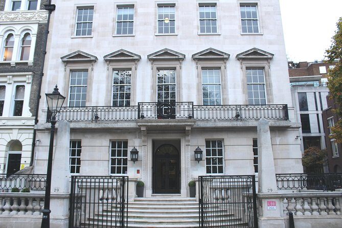 Private 3 hour Poirot Tour of London by Black Taxi - In The Sum Up