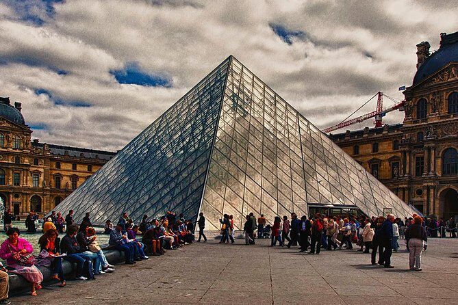Private 3-hour tour in Louvre Museum with official tour guide - What’s Included in the Tour?