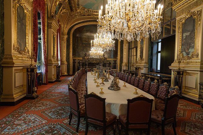 Private 3-hour tour in Louvre Museum with official tour guide - FAQ