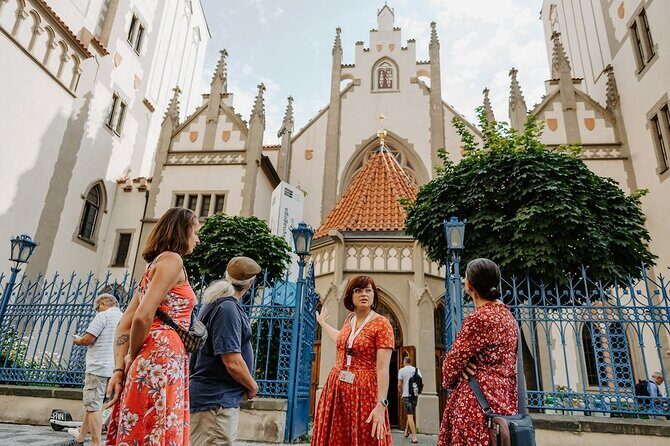 PRIVATE: 3h Stories of Prague Jewish Quarter Tour, drink included - Practical Details: What to Expect
