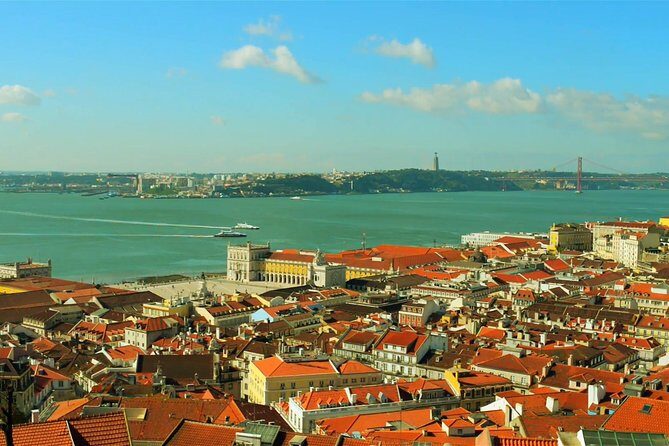 Private 4-hour city tour of Lisbon with driver & official guide w/ Hotel pick up - What Sets This Tour Apart?
