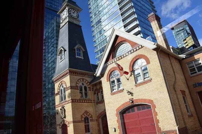Private 4-hour City Tour of Toronto with driver and guide - Hotel pick up - Practical Tips and Considerations